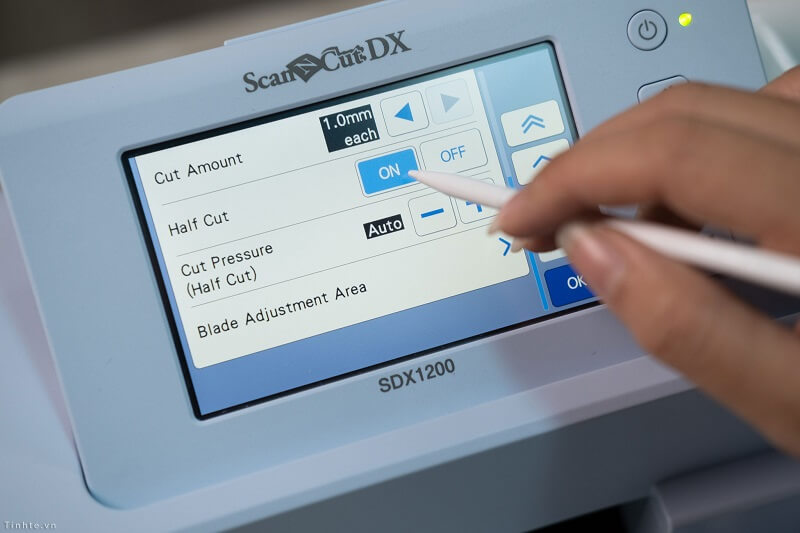 Brother SDX1200 ScanNCut: Scan, vẽ, cắt nhiều chất liệu | iScan.vn